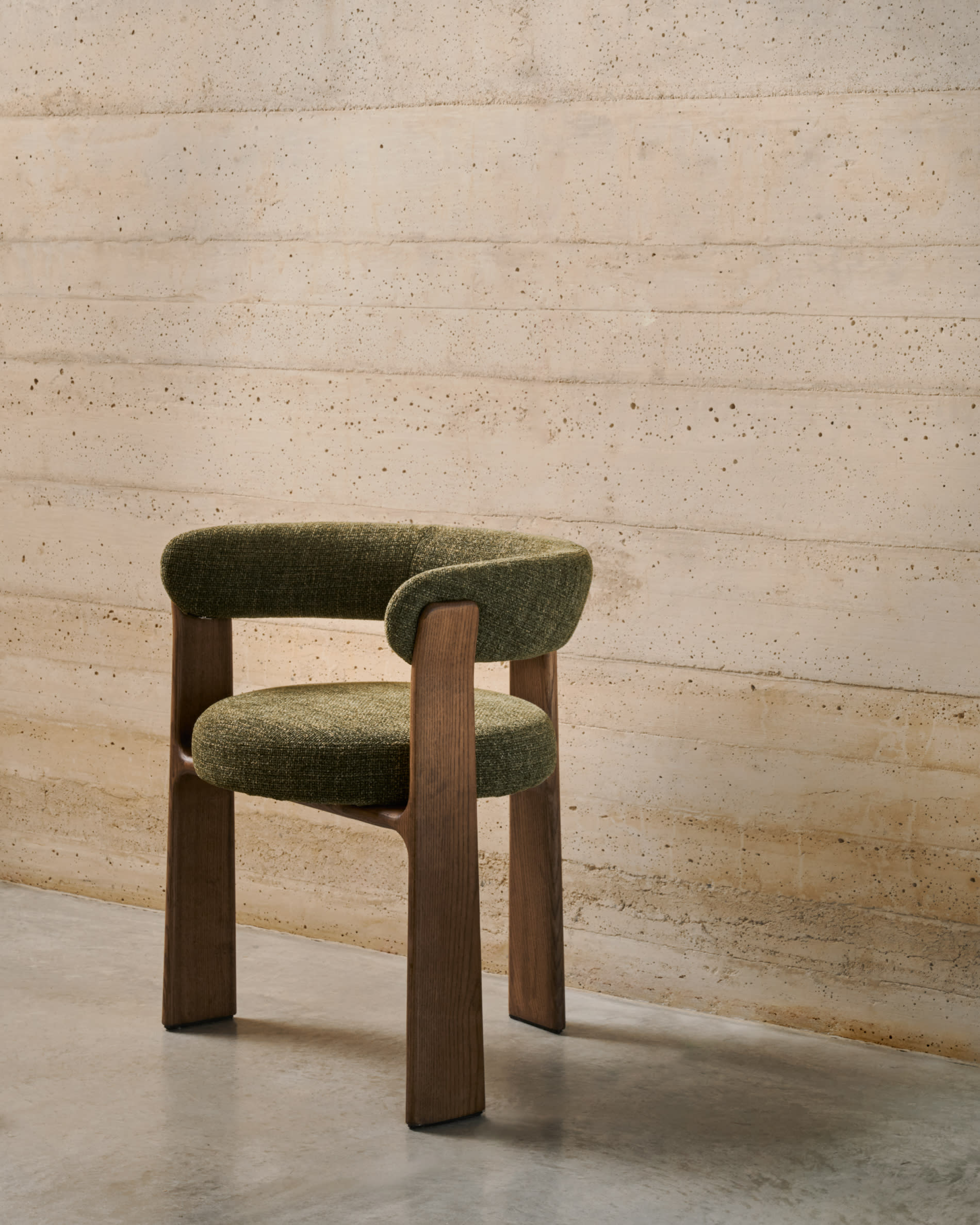 Granite 3-legged chair in green chenille and with solid ash wood in a ...