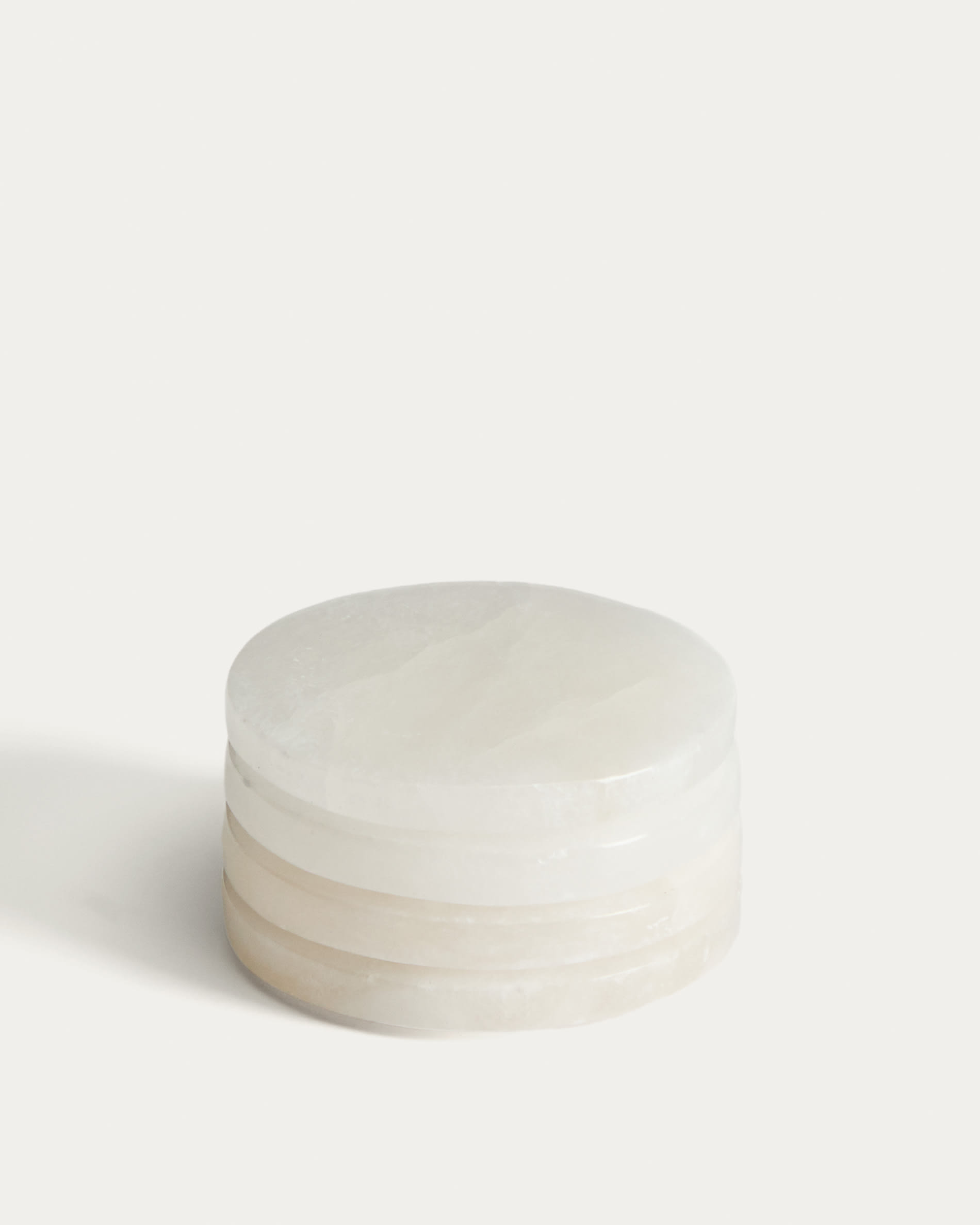 Noreli set of 4 alabaster coasters | Kave Home Austria