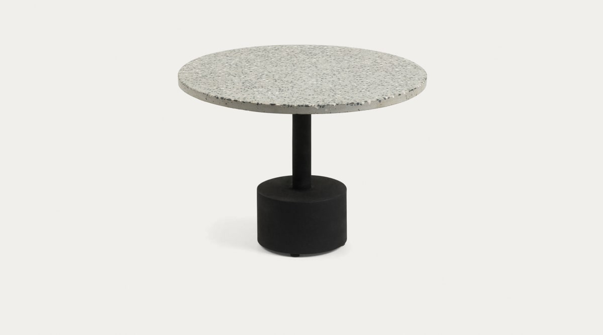 Delano grey terrazzo side table with steel legs in a black finish Ø 55 ...