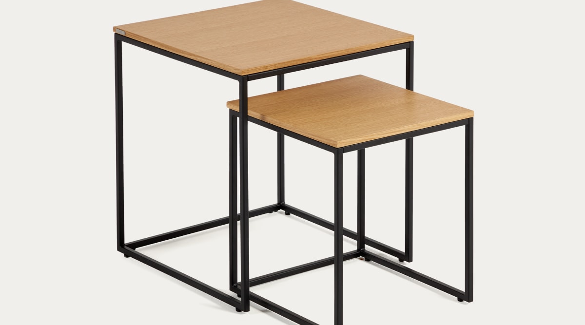 Yoana set of 2 nesting side tables with oak wood veneer and black ...