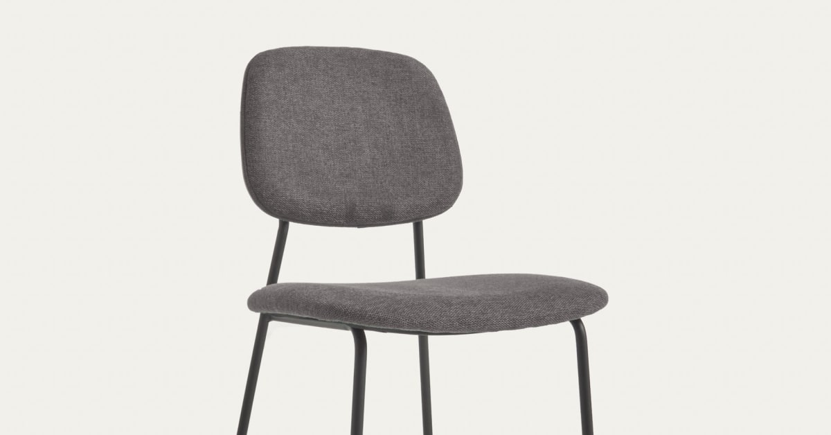 Cadeira empilhável Benilda cinza-escuro chapa de carvalho e aço com ...