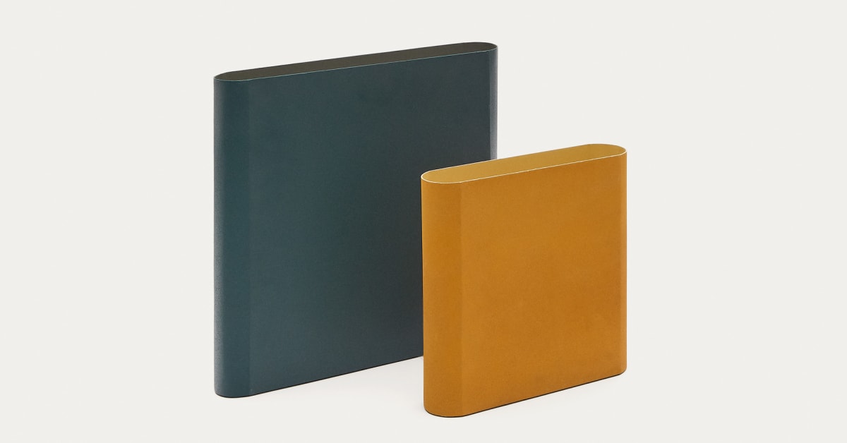 Petra set of 2 mustard and green metal vases 255 cm / 35 cm | Kave Home ...