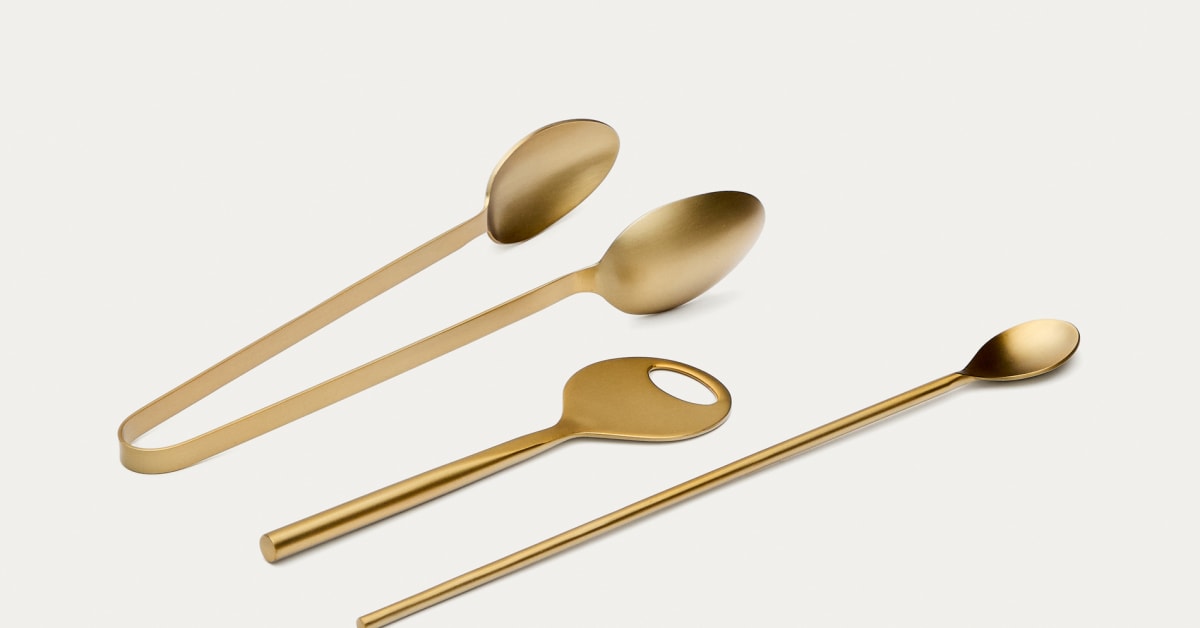 Aruc set of cocktail utensils in gold-coloured stainless steel | Kave Home