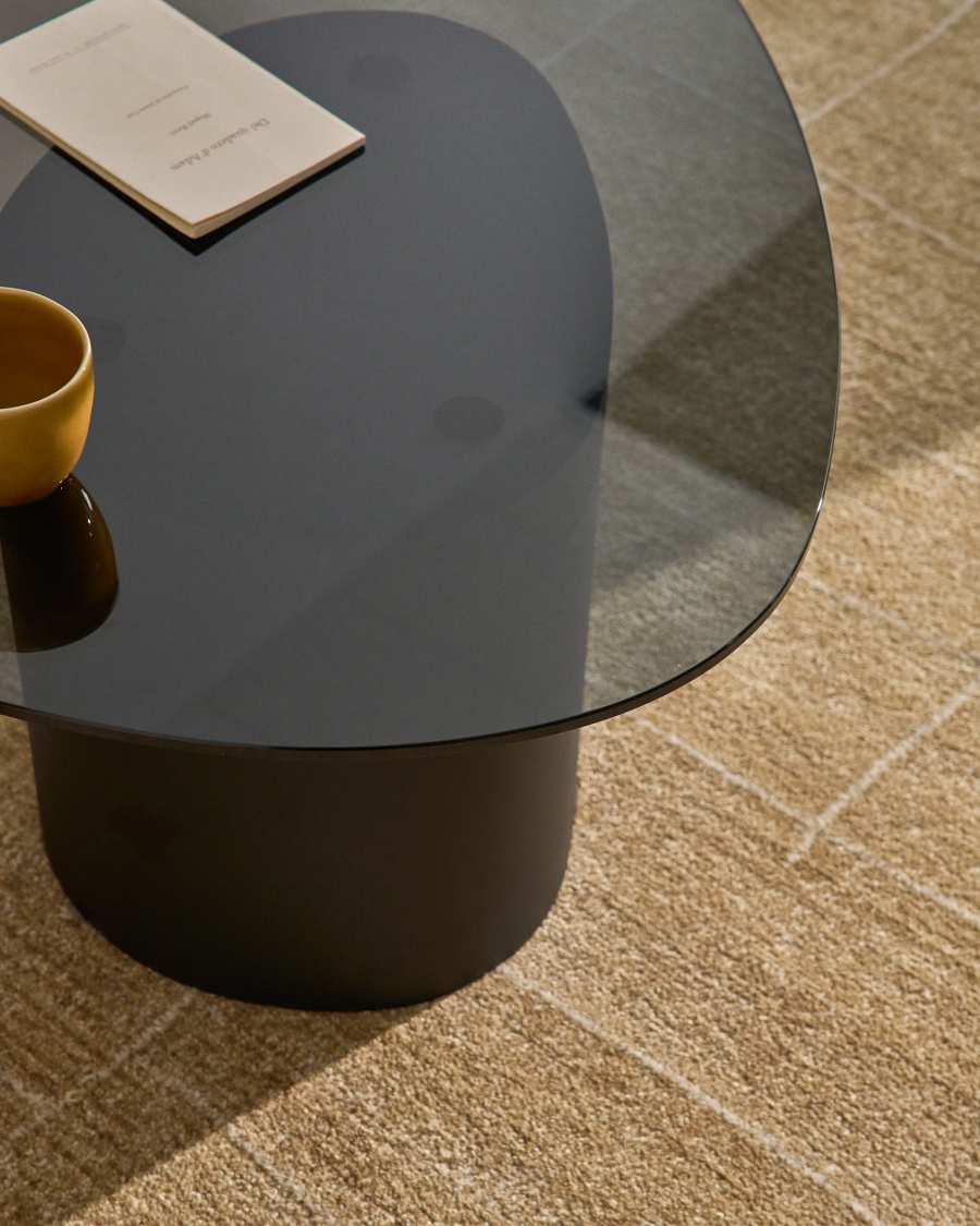Olir coffee table in tempered glass and black steel 82 x 74 cm | Kave Home