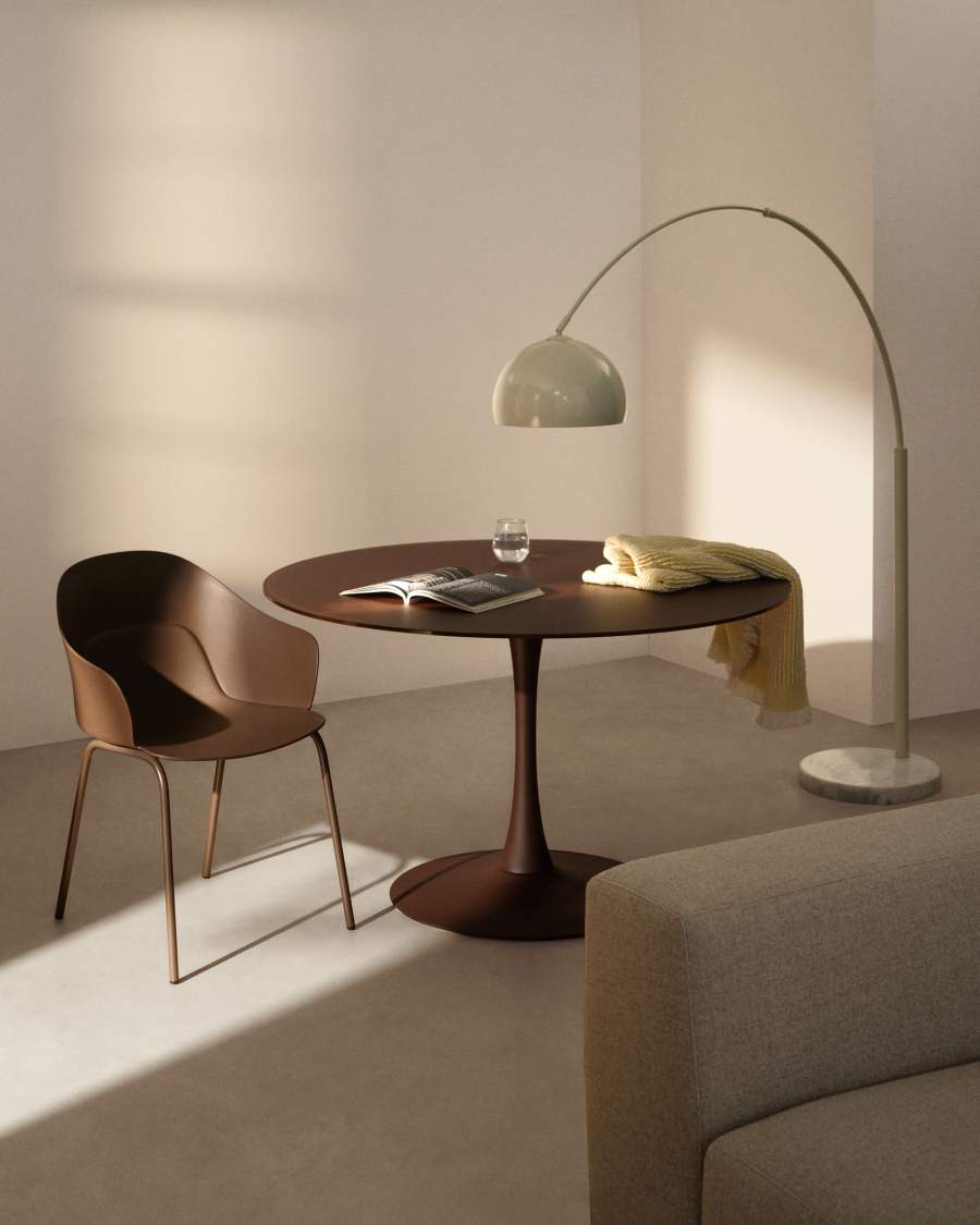 Sedia Sanile con gambe in acciaio con finitura marrone | Kave Home